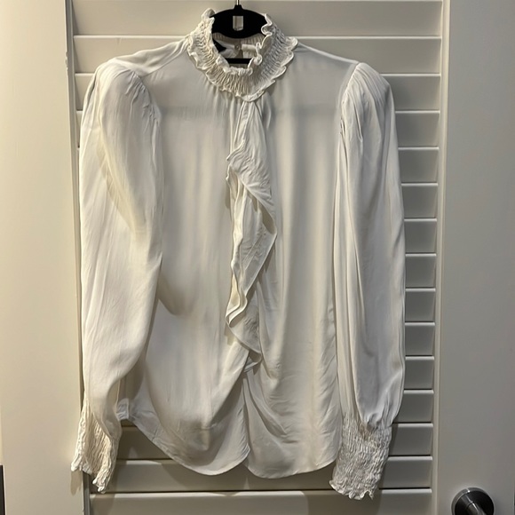 Zara | Tops | Zara White Long Sleeve Blouse With Ruffle And Smocked ...